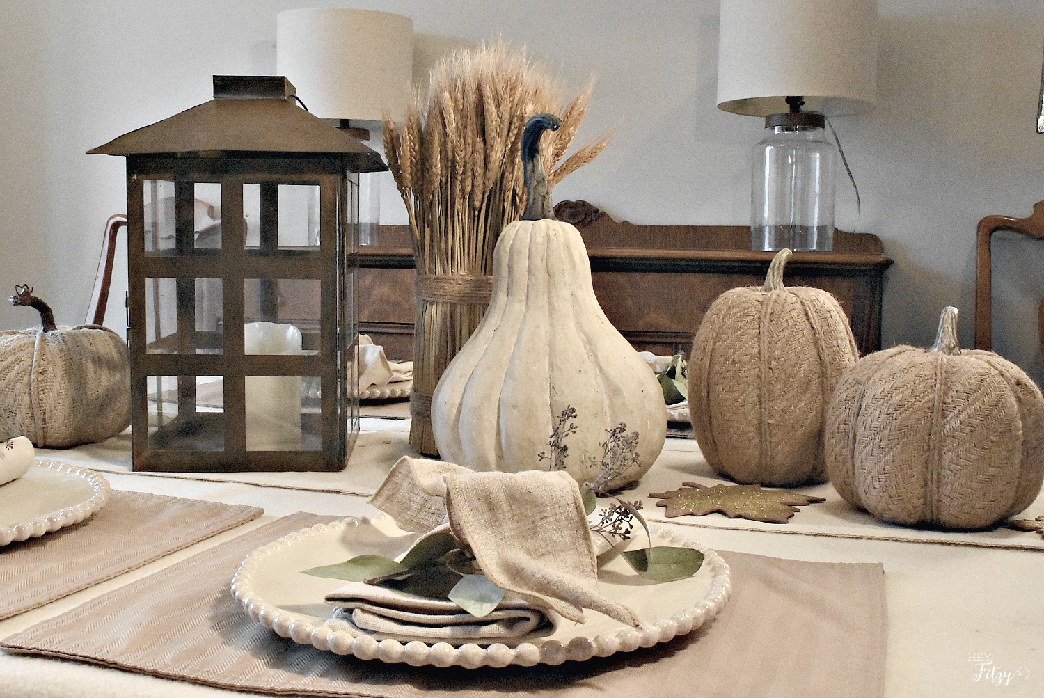 Easy and Simple Fall Tablescape